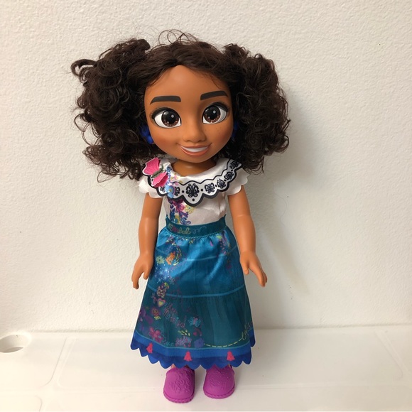 Disney | Toys | Disney Encanto Mirabel Madrigal Fashion Doll 4 Inch ...